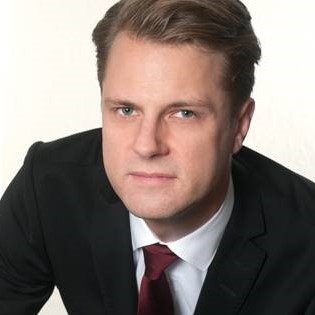 Prof. Dr. Iven KrämerDie Senatorin für Wirtschaft, Häfen und ...